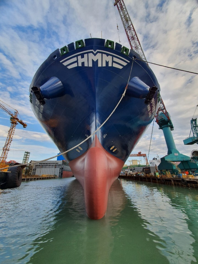 HMM·롯데정밀화학, 암모니아 해상운송·공급 `맞손` - 부산일보