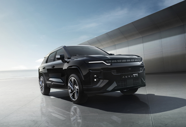 KGM, L당 15km ‘액티언 하이브리드’ 출시 - 부산일보